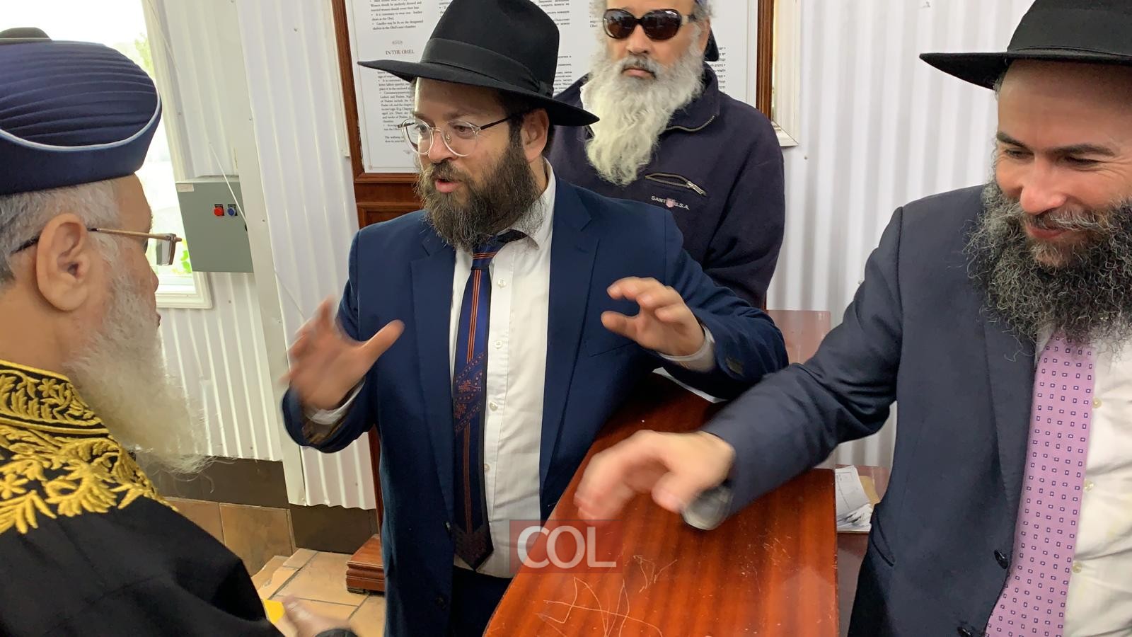 Le grand rabbin séfarade d’Israël, Rav Itshak Yossef, au Ohel du Rabbi ...